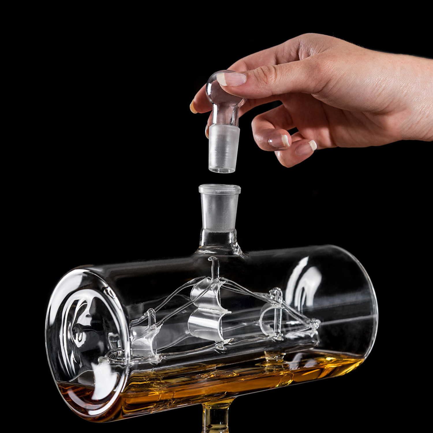 Chapter 101: The Decanter – The Beige Moth